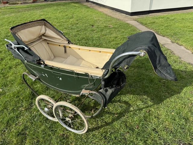 CLASSIC VINTAGE LEEWAY dolls coach Built pram black £11.12 - PicClick UK