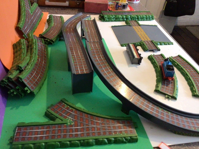 ERTL SODOR VIADUCT Bridge Play Set Thomas & Friends Rare Not Complete £ ...