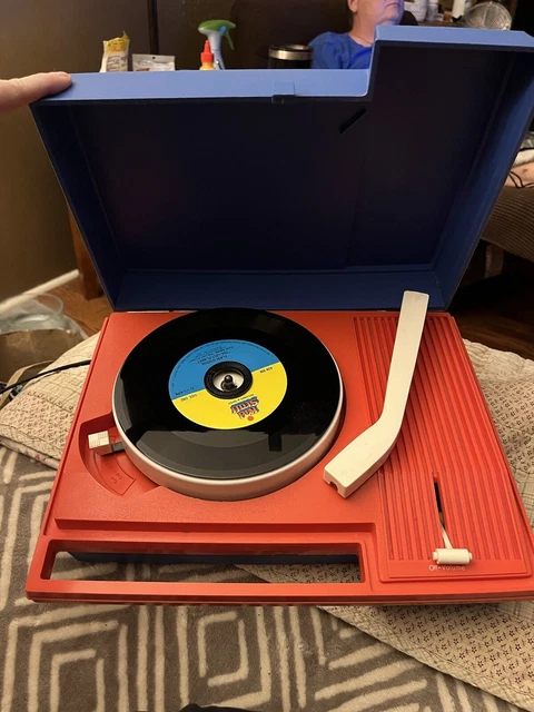 VINTAGE SOLID STATE Phonograph JC Penney Model 4202 W/Flash Gordon ...