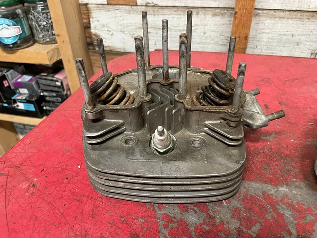 BSA B25 250 Engine Cylinder Head Rocker Box 40-930 TR25 EUR 154,84 ...