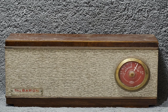 VINTAGE EVER READY SKY BARON TRANSISTOR RADIO.1960's.WORKING.PARTS ...