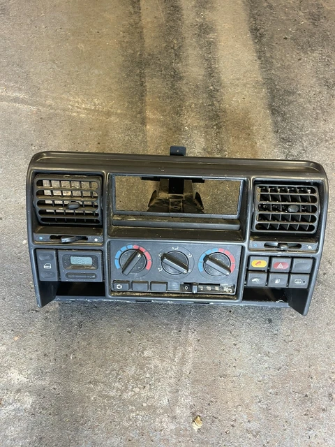 LAND ROVER DISCOVERY 2 TD5 Centre Dash Surround AWR1583 used breaking ...