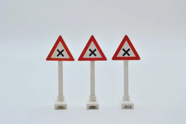 LEGO 3 X Traffic Sign White Road Sign Triangle With Dangerous Pattern ...