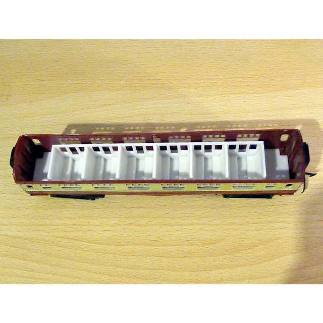 2 X INTERIOR Seats for Triang R21 British Short 7" Corridor Coach 00 ...