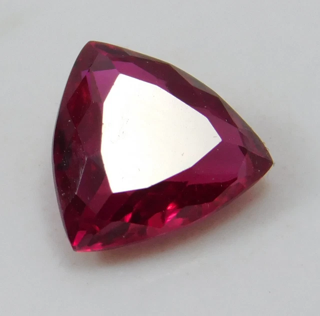 3.30 CARATS AAA+ Rubis Rouge sans Défaut Certifié Mogok Naturel Desseré ...