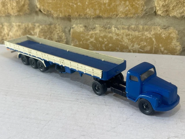 RARE VINTAGE SCANIA Vabis Jacaré ARPRA JUE Made in Brazil (5175) £130. ...