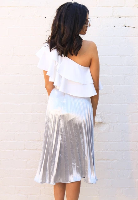 METALLIC SATIN PLEATED High Waisted Midi Skirt in Silver 8 £12.00 ... METALLIC SATIN PLEATED High Waisted Midi Skirt in Silver 8 £12.00 ...