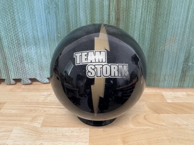 RARE TEAM STORM Plastic Bowling Ball 15 lbs Used, Very Good Condition £ ...
