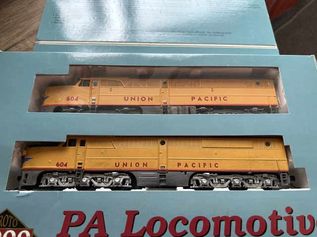 PROTO 2000 PA Series HO Scale Union Pacific Diesel Locomotive Set £135. ...