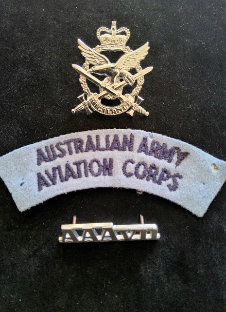 GENUINE AUSTRALIAN ARMY Aviation Corps Metal Cap badge & Shoulder ...