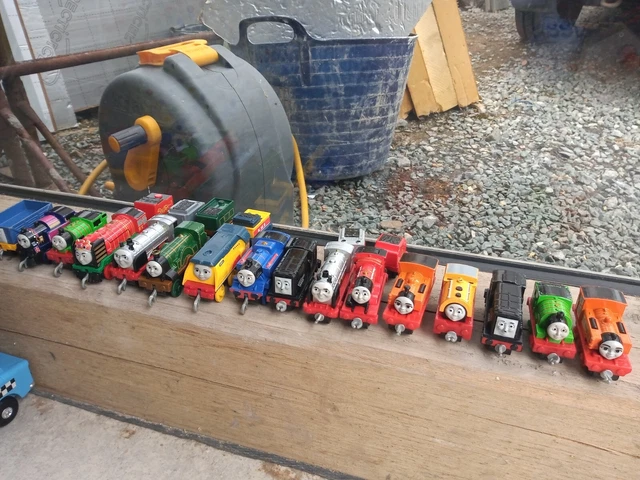 THOMAS AND FRIENDS Trackmaster Push Along and Adventure Collection of ...