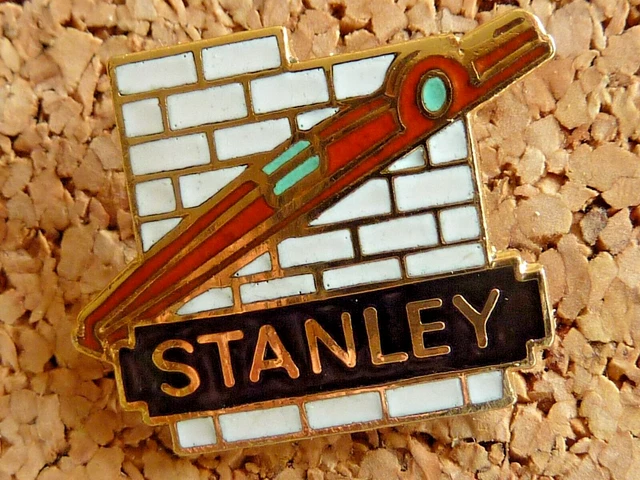 PIN'S PIN BADGE Tracteur Stanley Niveau A Bulle EUR 4,00 - PicClick FR