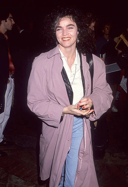 SINGER ALANNAH MYLES at the Waynes World Westwood Premiere on- 1992 Old ...