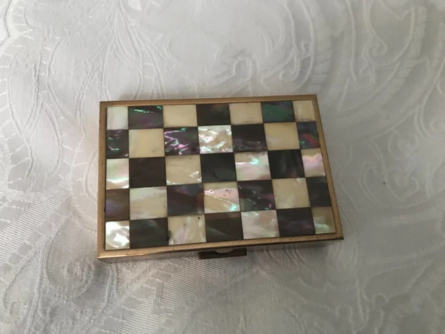 VINTAGE MOTHER OF Pearl Clover musical powder compact £25.00 - PicClick UK