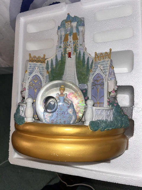 DISNEY STORE MULTI Princess Rotating Musical Snow Globe Works Great IN ...