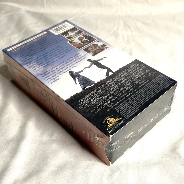 FIDDLER ON THE Roof VHS Screen Epics Musical Topol 2 Cassette Sealed ...