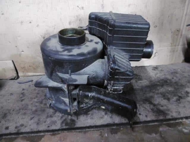 MITSUBISHI FUSO CANTER Guts 1996 Air Cleaner Assembly ME294435 ...