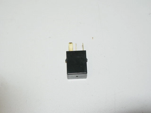 HONDA FES 125 JF12 Panthéon Omron Relais EUR 20,48 - PicClick FR