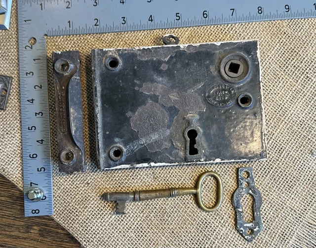 ANTIQUE ADAMS RIM Lock Keeper Key Hole Escutcheon and Original Brass ...