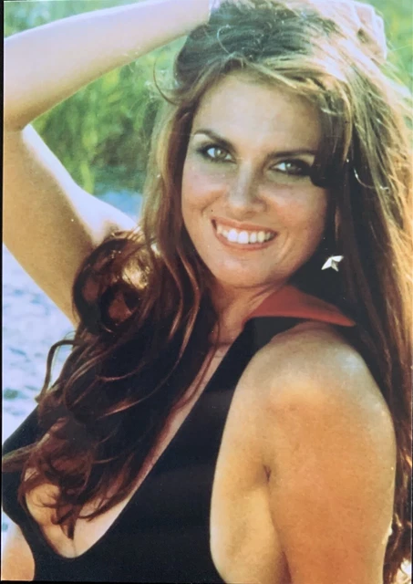 CAROLINE MUNRO FILM ACTRESS (HAMMER HORROR) UNSIGNED PHOTO PRINT 10cm x 15cm £1.75 - PicClick UK