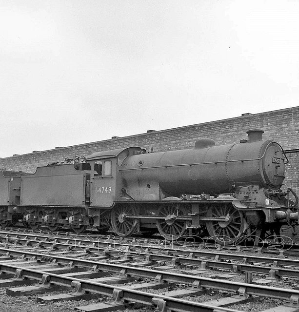 ORIGINAL MEDIUM 6CM x 6cm B&W Negative of LNER J39 0-6-0 64749 Ardsley ...
