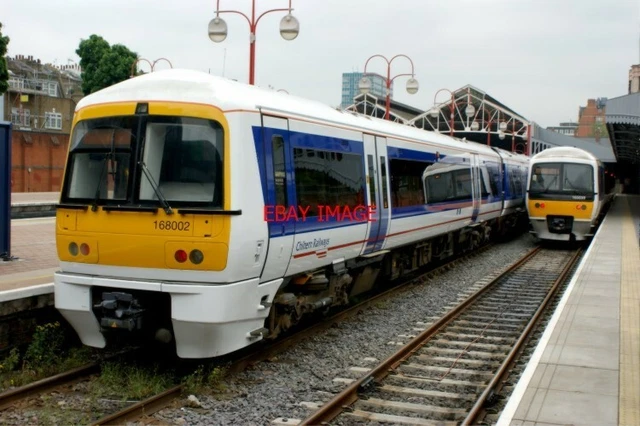 PHOTO CLASS 168 4-Car Dmu No 168 002 Of Chiltern Railway At Marylebone ...