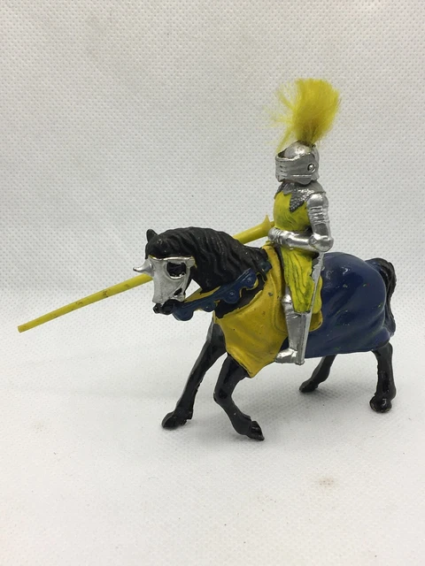 VINTAGE TIMPO LEAD KNIGHTS IN ARMOUR YELLOW KNIGHT Mounted Figure £6.99 ...