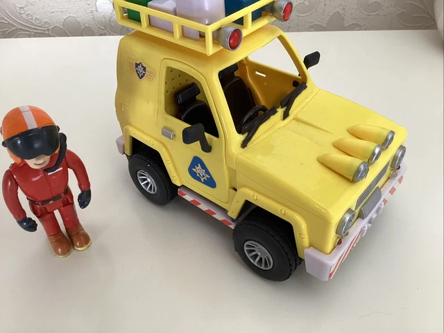 FIREMAN SAM FRICTION MOUNTAIN RESCUE TRUCK With SOUND +LIGHTS Excellent ...