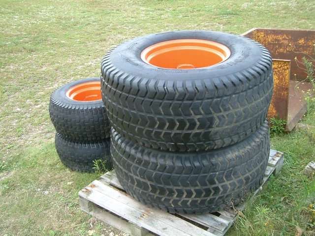 SET OF 4 Kubota Compact Tractor Wheels with Grass Tyres 29x12.00-15 ...