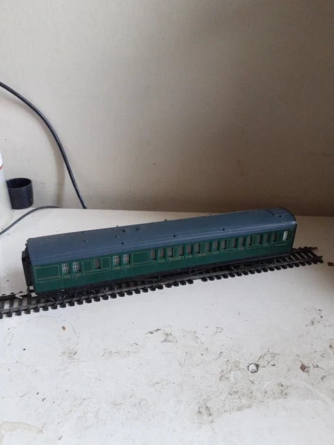 HORNBY R445 SOUTHERN SR MAUNSELL 3rd CLASS BRAKE COACH 1405. 00 Guage £ ...