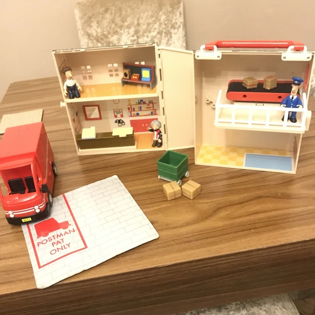 POSTMAN PAT BUNDLE Pencaster Sorting/Post Office Van Lorry Figures ...