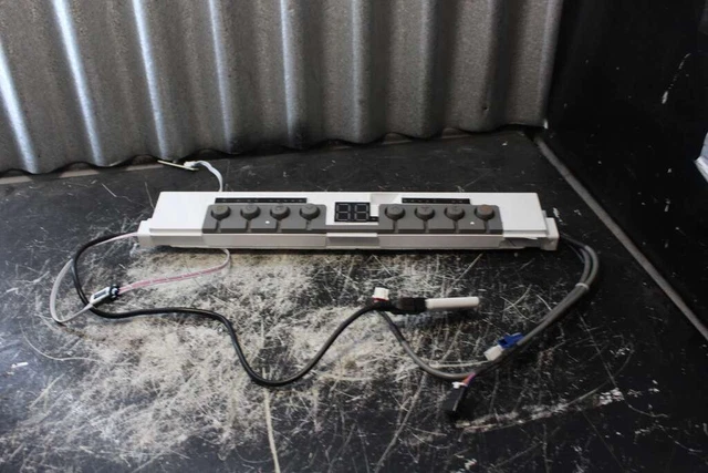 MIDEA AIR CONDITIONER Model MP12SVWBARCM Control Panel # US-KCR35Y1 ...