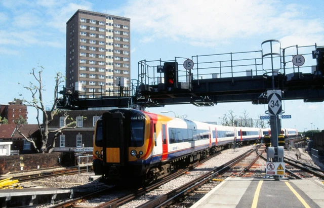 7182 RAILWAY COLOUR Slide Emu Class 444 028 At Portsmouth Harbour 2007 ...