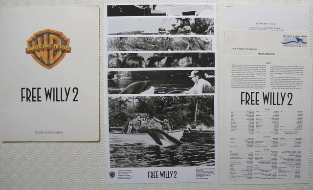 FREE WILLY 2 (1995) Original Press Kit with 6 Black & White Stills ...
