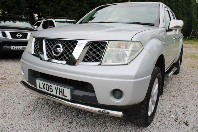 2006 NISSAN NAVARA Double Cab Pick Up SE 2.5dCi 4WD PICK UP DIESEL ...