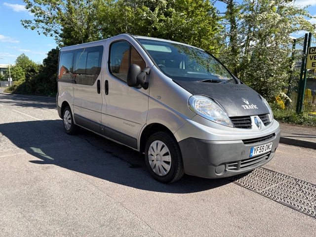 RENAULT TRAFIC 2.0DCI 9 Seater Minibus SWB New MOT-12months Like Vivaro ...
