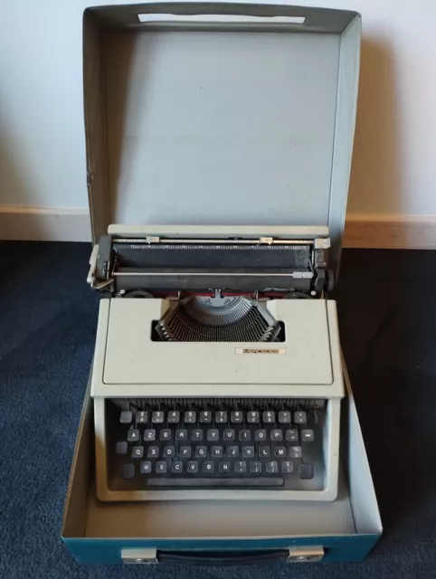 MACHINE À ÉCRIRE Mercedes vintage avec valise de transport typewriter ...