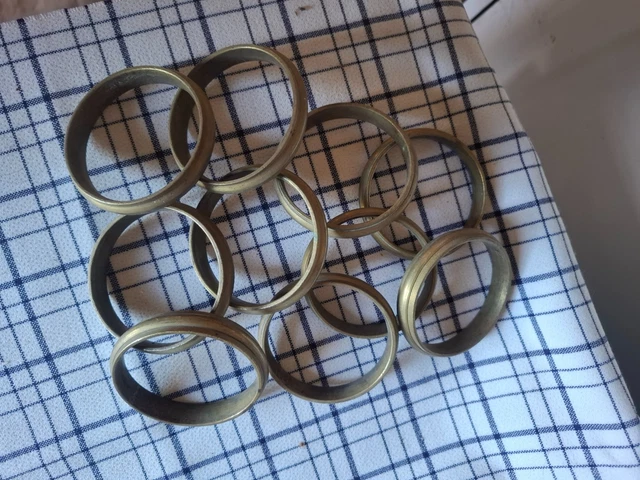 10 ANCIENS ÉLÉMENTS anneaux de rideaux en bronze shabby chic EUR 28,00 ...