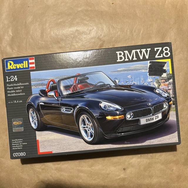 VINTAGE OLDER REVELL 1/24 BMW Z8 Plastic kit Model No 07080 Skill level ...