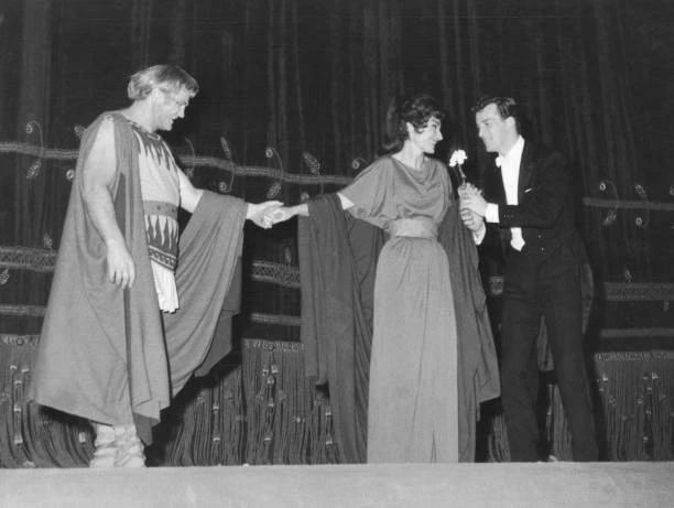 AMERICAN OPERA SINGER Maria Callas recieves a floral tribute Am- 1962 ...