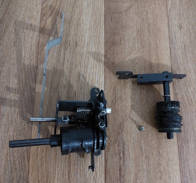 Toyota Rs2000 Sewing Machine FOR SALE! - PicClick UK