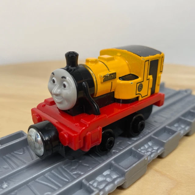 THOMAS THE TANK Engine Take and Play Engine DUNCAN 2014 Version £10.99 ...
