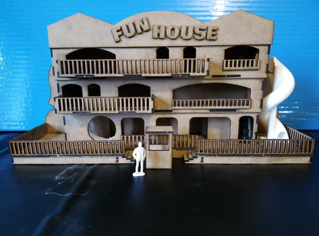 1:50 SCALE SHOWMAN'S fairground 3 floor Fun House model starter kit £33 ...