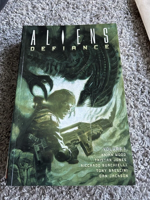 ALIENS: DEFIANCE VOLUME 1 (Dark Horse Comics January 2017) First ...