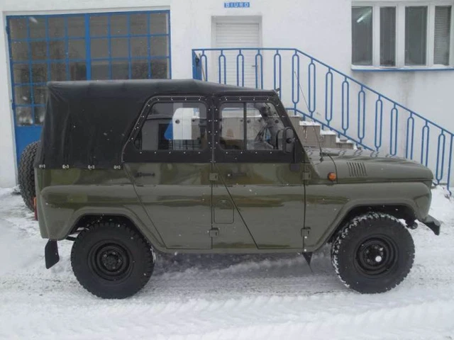 UAZ 469, CAPPOTTA, Uaz Cappotta di Plastica, Telone IN Nero, Originale ...