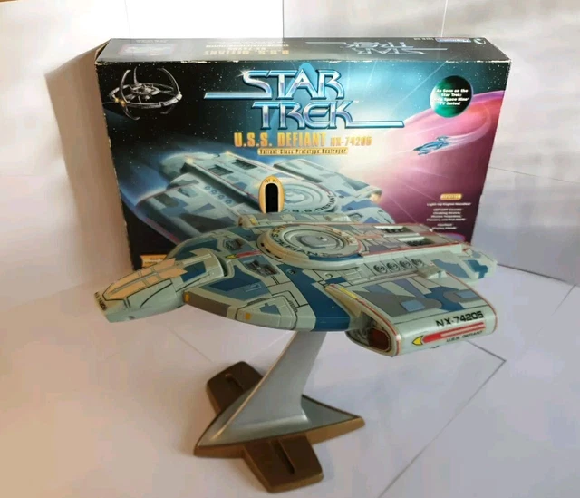 1997 PLAYMATES STAR Trek: Deep Space Nine USS Defiant Toy - See ...
