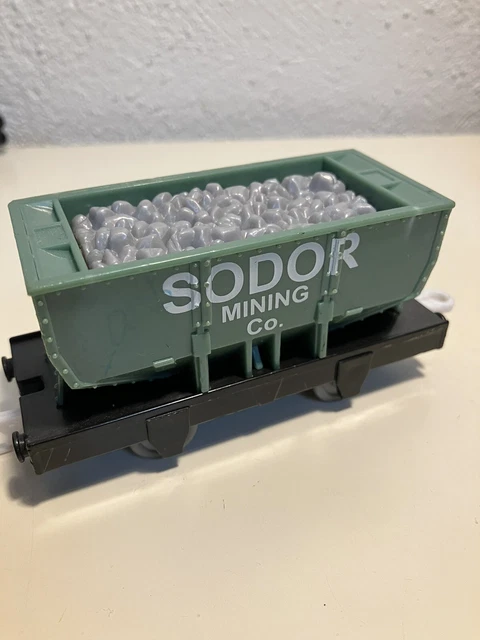 TRACKMASTER THOMAS & Friends Sodor Mining Rail Car Switches From Gold ...