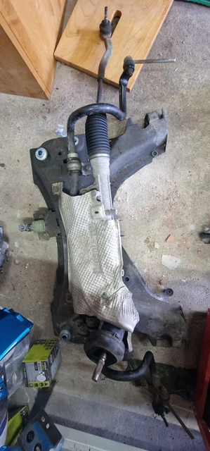 RENAULT CAPTUR 13-19 mk1 steering rack anti roll bar sub frame complete ...