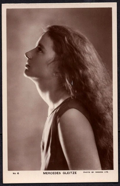 POSTCARD MERCEDES GLEITZE Swimmer Swims English Channel & Straits ...