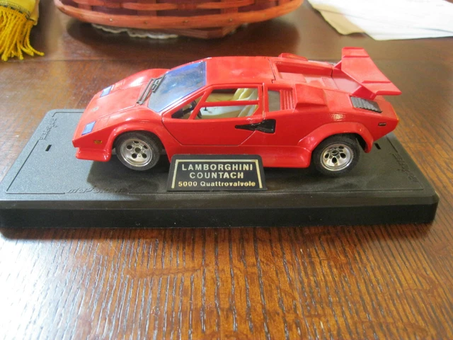 MAJORETTE LAMBORGHINI COUNTACH 5000 quattrovalvole engine cover and ...